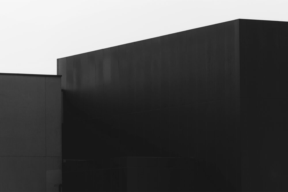 Free Black Wall Mockup — Mr.Mockup