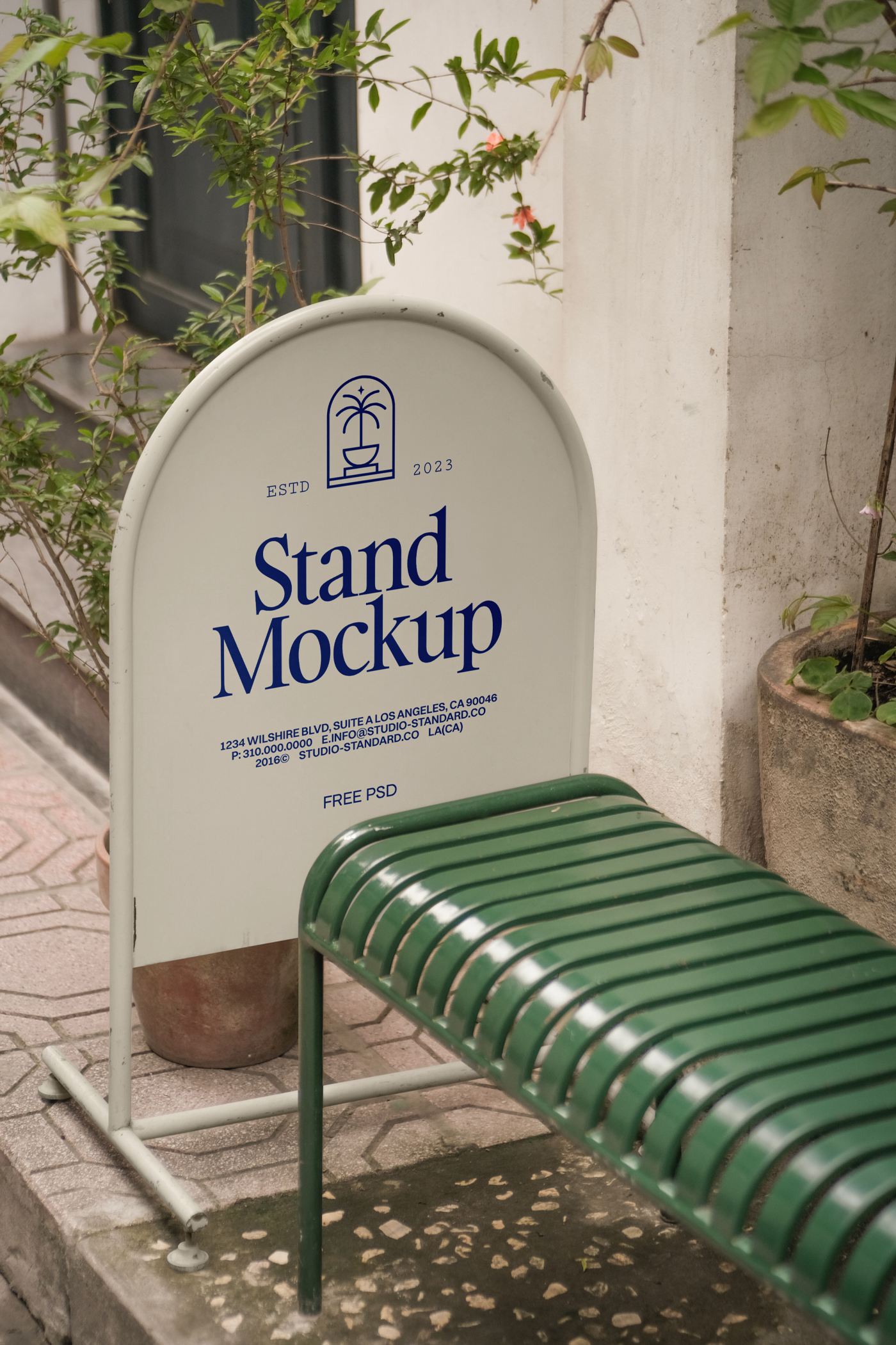 Free Metalic Street Stand Mockup — Mr.Mockup