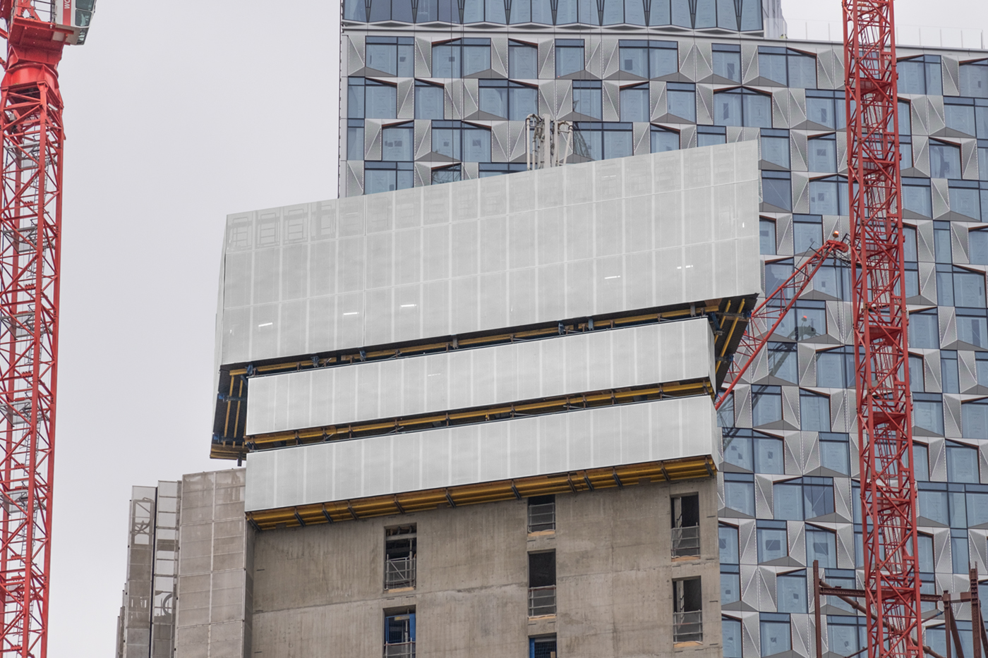 Free Banner on a Construction Mockup — Mr.Mockup