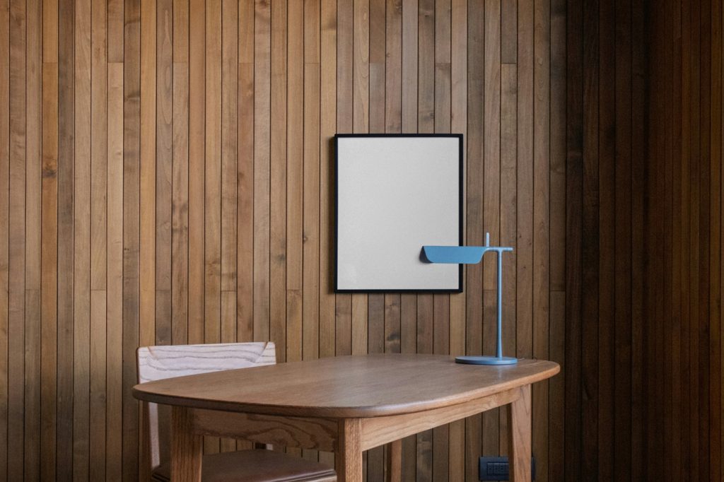 Free Small Frame Mockup — Mr.Mockup