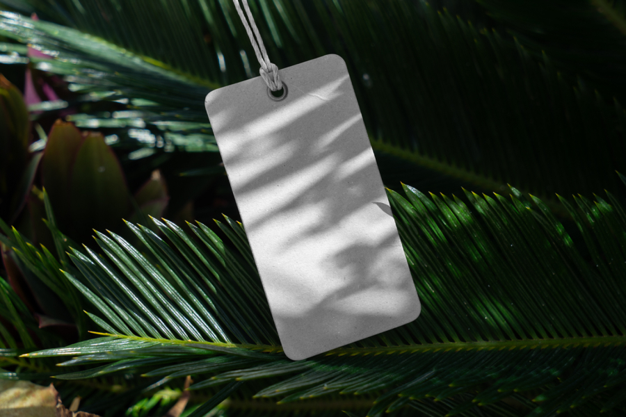 Free Hanging Label PSD Mockup — Mr.Mockup